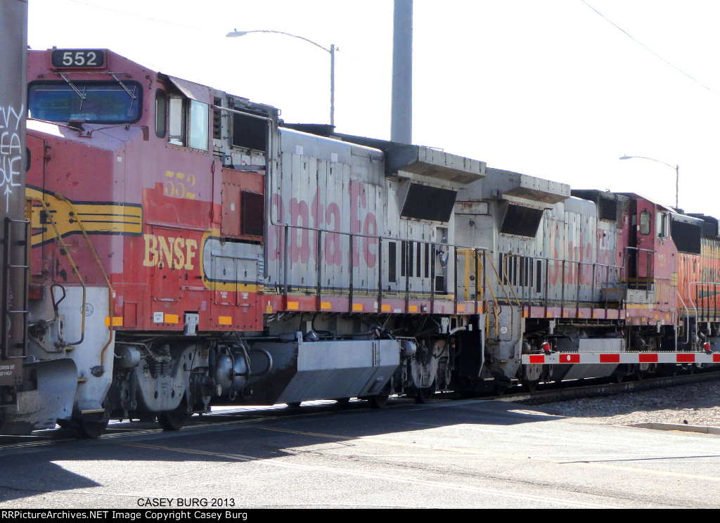 BNSF 552